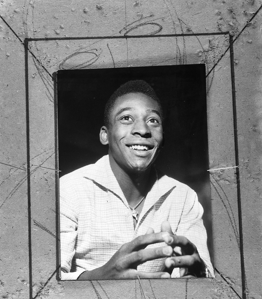 Pele Biography - Brazilian Football Player, Soccer Player, Football ...