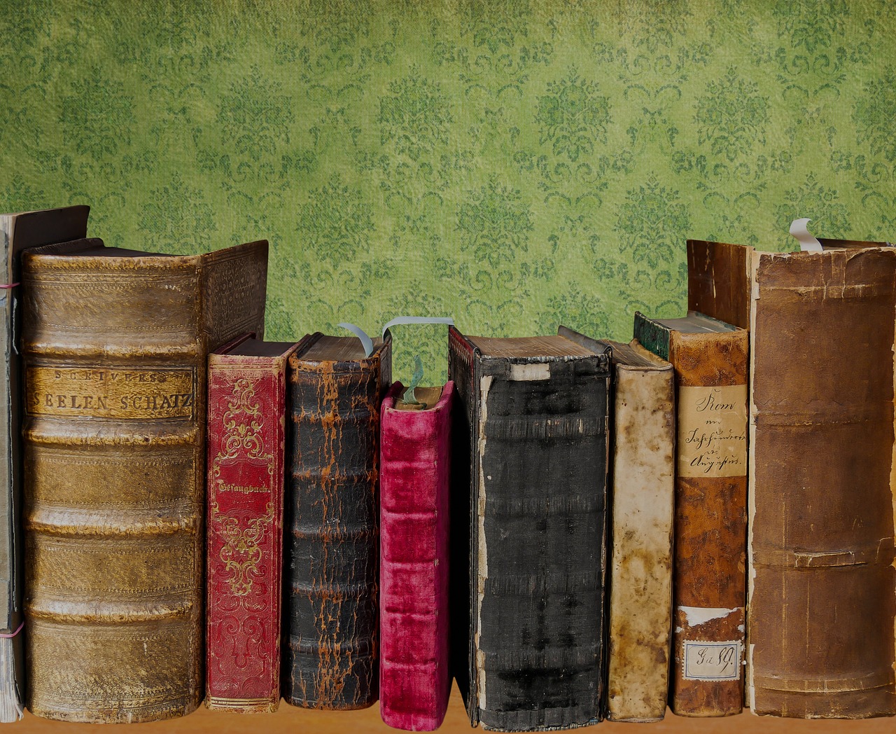 Top 11 Must-Read Classic Novels for Literature Enthusiasts - Arthinkal ...